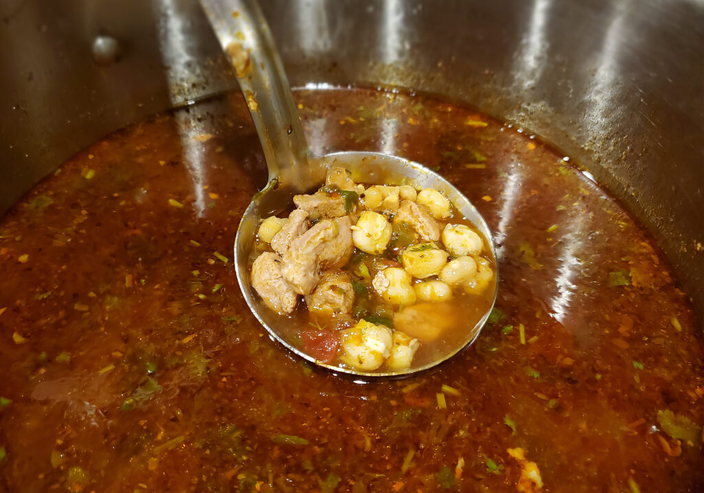 Pozole (Mexican Pork and Hominy Soup) | urcookin